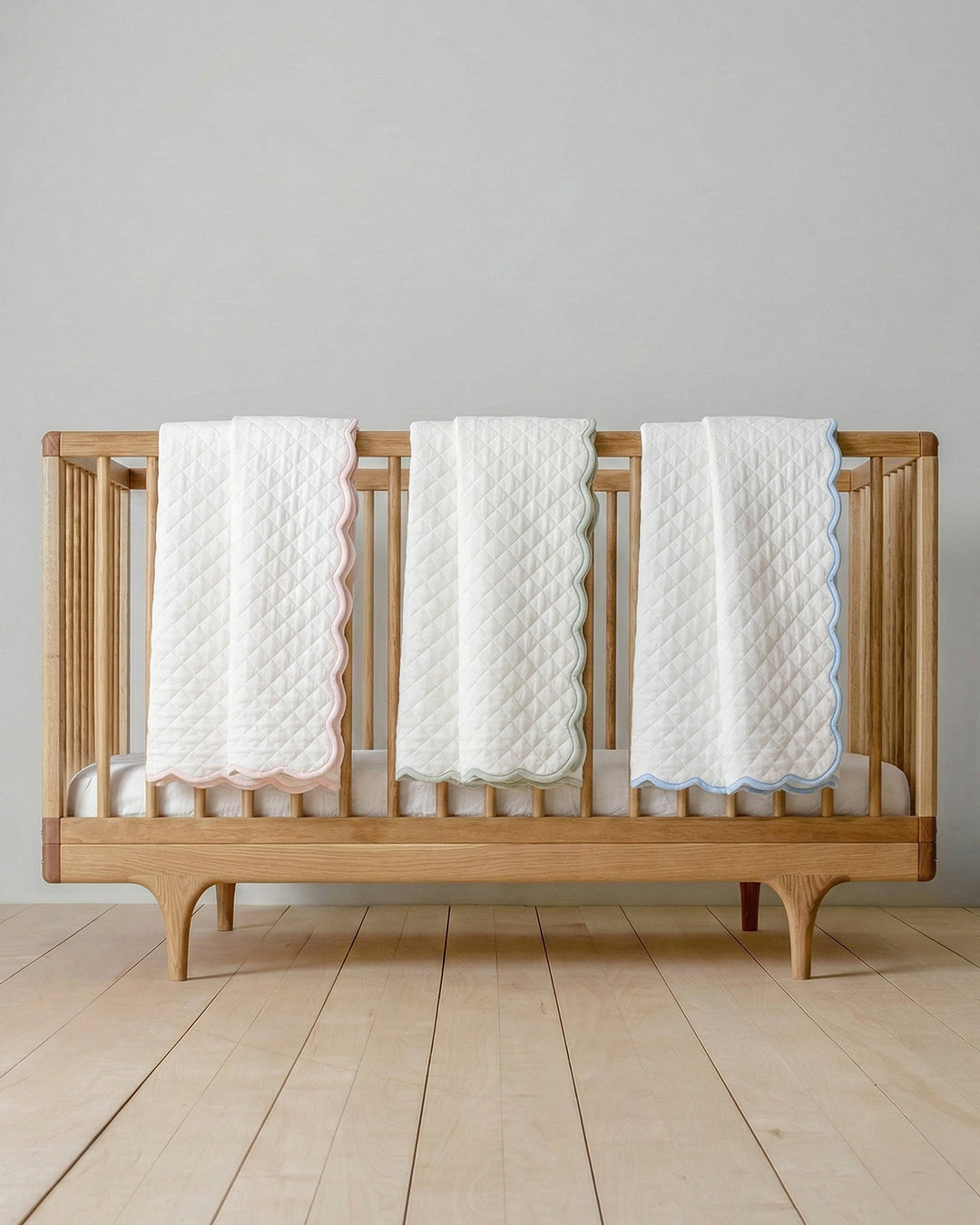 Embroidered Scallop Coverlets – Cocolino